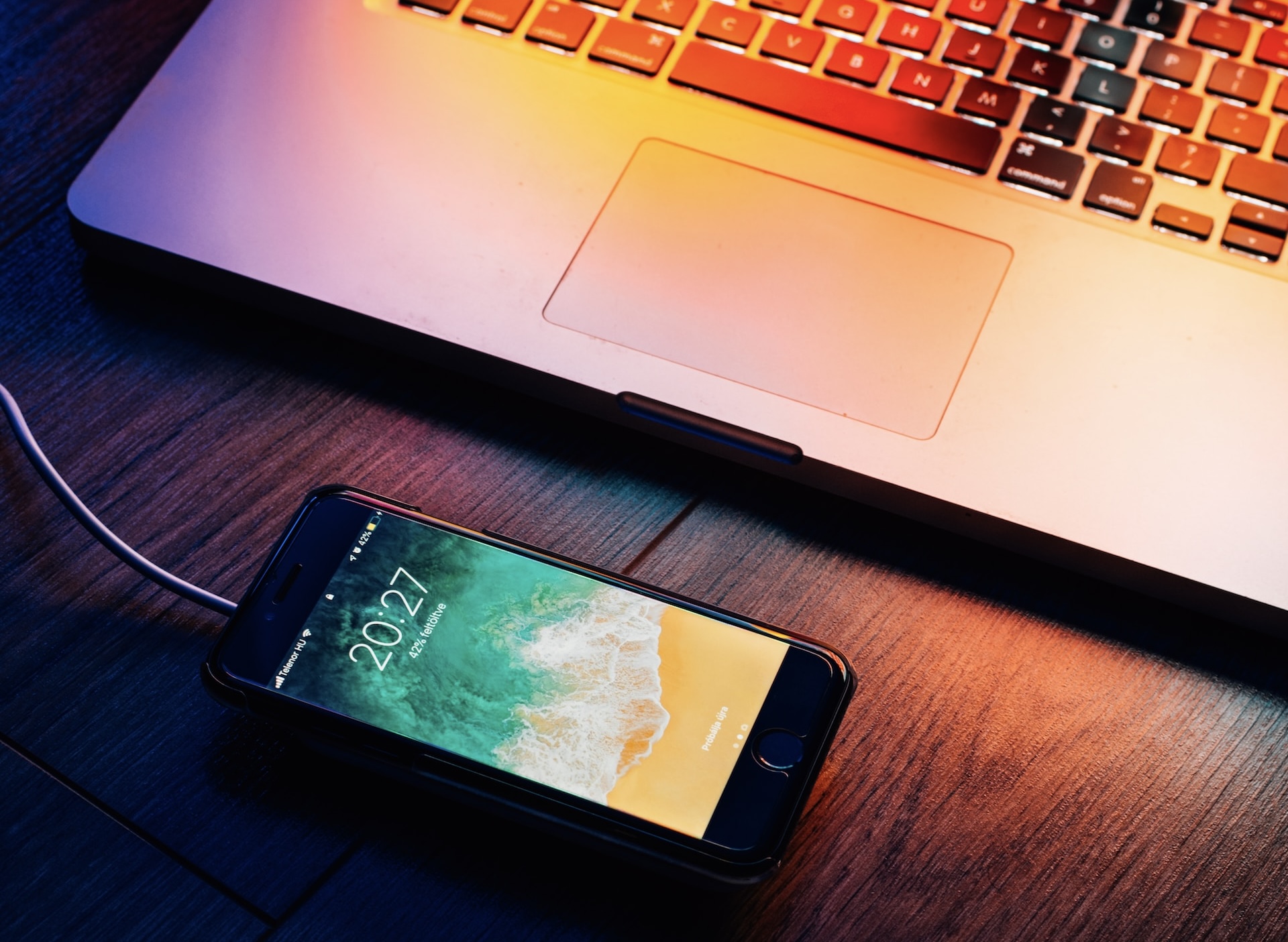 HPを閲覧しているユーザーの割合を紹介！PC、スマホどちらが多い？ - plus arch【制作事業部】